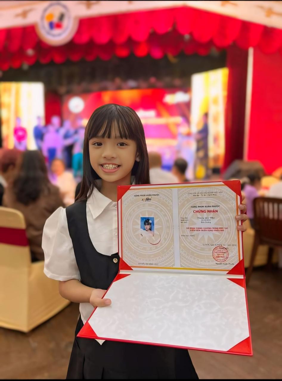 Vương Gia Như và Vicky Phương Vy: Cùng Hội Ngộ Trên Con Đường Nghệ Thuật